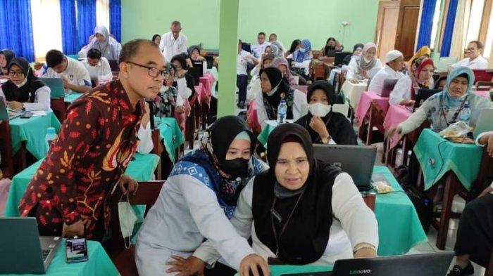 Guru Se-Kecamatan Mijen Kota Semarang Berlatih Pengolahan Nilai Hasil ... Guru Se-Kecamatan Mijen Kota Semarang Berlatih Pengolahan Nilai Hasil ...