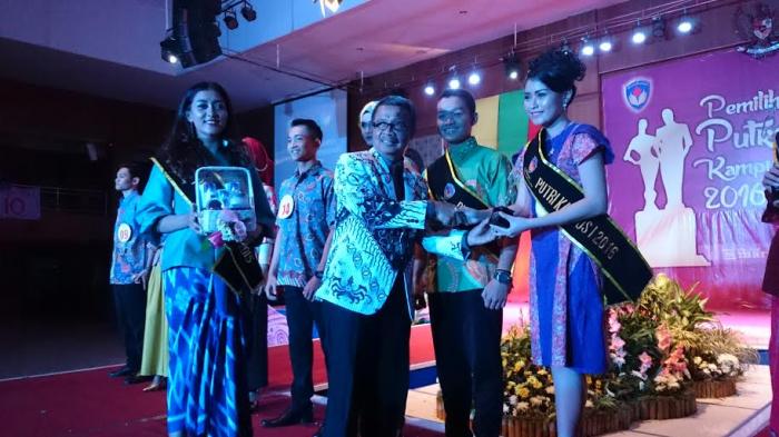 Devi Tak Menyangka Terpilih Jadi Putri Kampus UPGRIS - Tribunjateng.com
