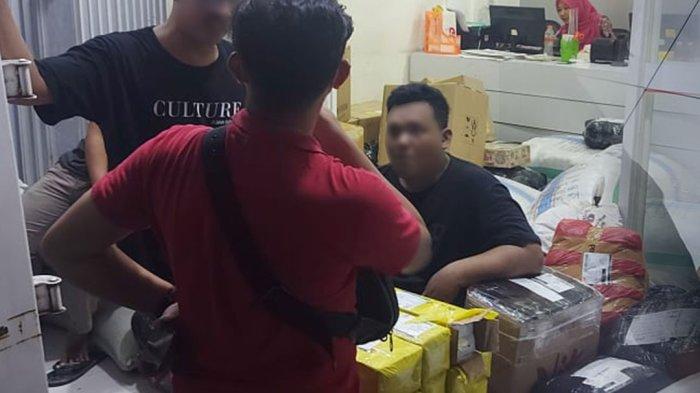 Bea Cukai Kudus Gagalkan Pengiriman 20.200 Batang Lewat Jasa Ekspedisi - Tribunjateng.com