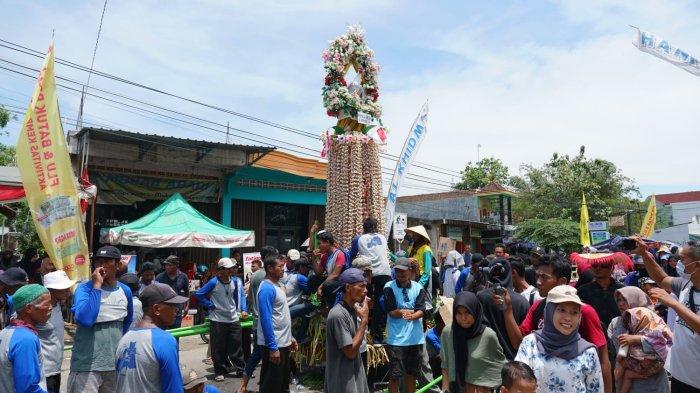 Henggar Sebut Tradisi Meron Sukolilo Bisa Jadi Magnet Wisata Budaya ...