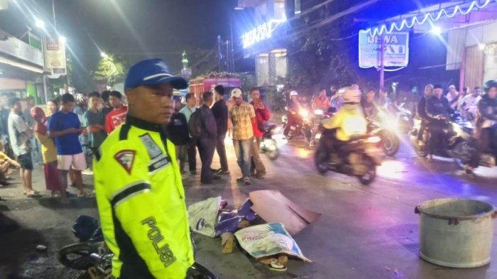 3 Orang Sekeluarga Tewas Kecelakaan Tertabrak Truk Tronton di Mranggen Demak, Salah Satunya ...