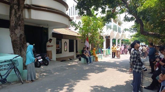 Menantu Gus Mus: Abah Tak Mengundang Nama dalam Flyer, Sowan Biasa Tak ...