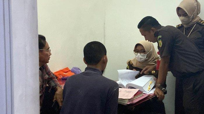 Agus Mulyadi Guru Cabul di Batang Dituntut Hukuman Penjara Seumur Hidup ...