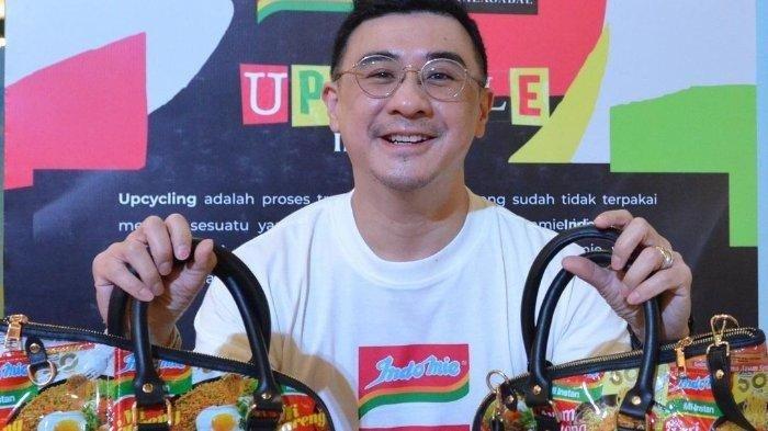 Viral Bos Indomie Ikut Antre 45 Menit Demi Coba Varian Ramen, Axton ...