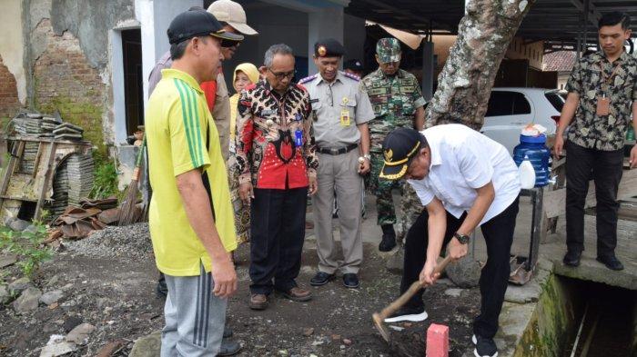 Gerakan Pemasangan Tanda Batas Patok di Banyumas, Wabup: Ini ...