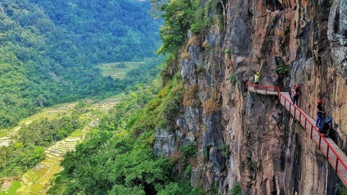 Desa Wisata Sepakung Gelar Kesenian Tradisional di Puncak Telomoyo Saat ...