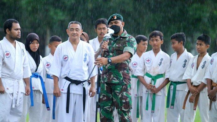 Demo Karate Buka Acara Donor Darah di Yonif Raider 400/BR Semarang ...