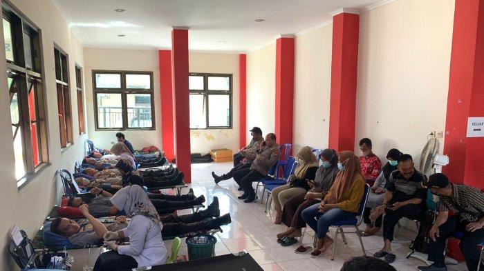 Ratusan Warga Suruh Ikuti Kegiatan Donor Darah - Tribunjateng.com Ratusan Warga Suruh Ikuti Kegiatan Donor Darah - Tribunjateng.com