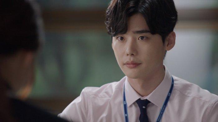 Biodata Lee Jong Suk Aktor Korea Bintangi Drakor Pinocchio, School 2013 ...