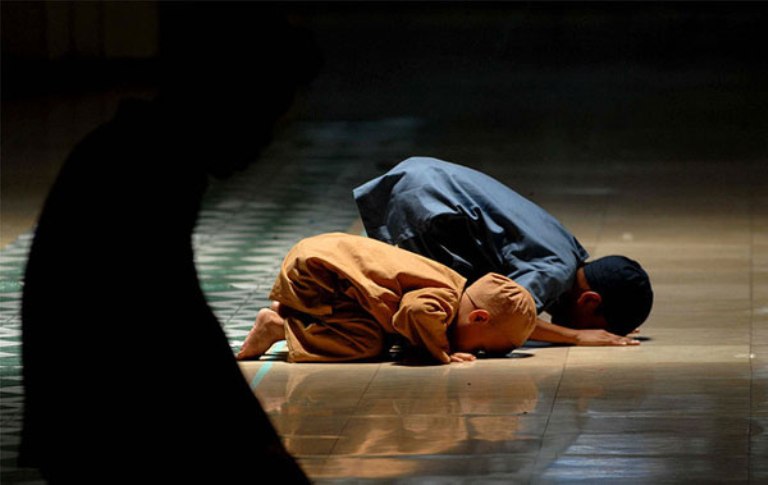 Bacaan Sholat Subuh Lengkap 2 Rakaat Lengkap dari Niat Sampai Salam ...