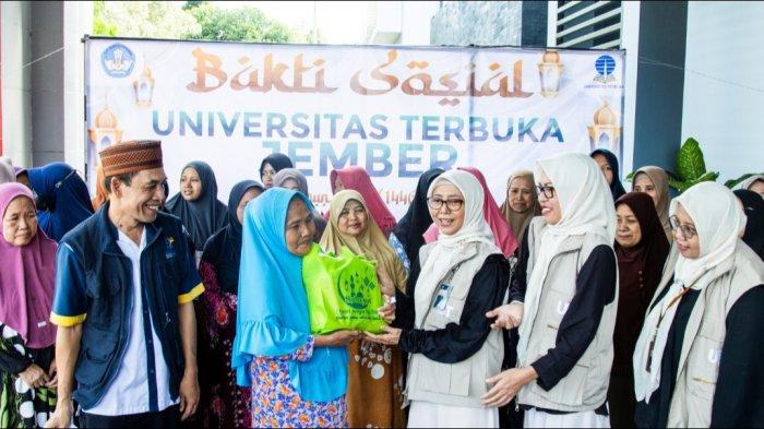 Ramadan Istimewa, UT Jember Adakan Bhakti Sosial - tribunjatim-timur.com