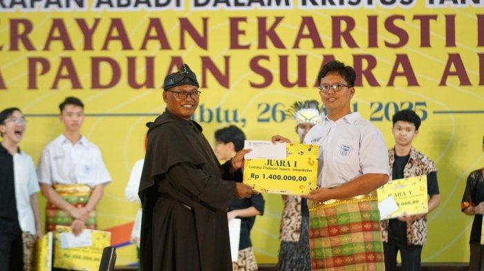 Rajut Kekompakan Siswa Melalui Lomba Dempo Choir 2025 di SMA Katolik St ...