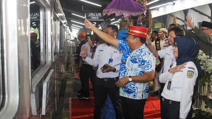 Pecahkan Rekor! KA Pandalungan Jadi Kereta Api dengan Jarak Tempuh Terpanjang di Indonesia ...