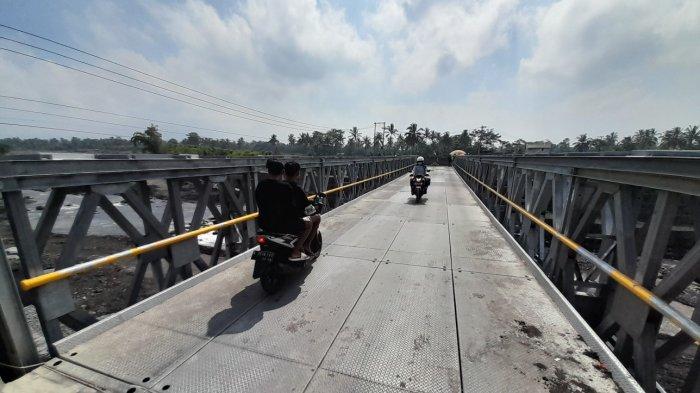 Sempat Rusak Akibat Banjir Lahar Dingin, Jembatan Kloposawit Lumajang Akhirnya Bisa Dilewati ...