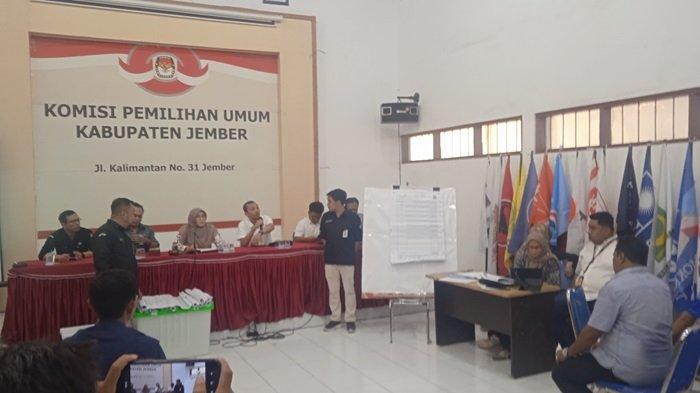 KPU Jember Lakukan Rekapitulasi Ulang Suara Caleg di Jember - tribunjatim-timur.com