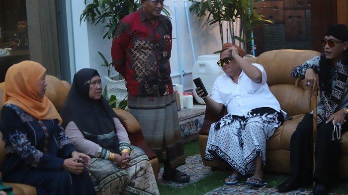 Bertemu Haji Her, Khofifah Ungkap Kantongi Rekomendasi dari 4 Partai - tribunjatim-timur.com