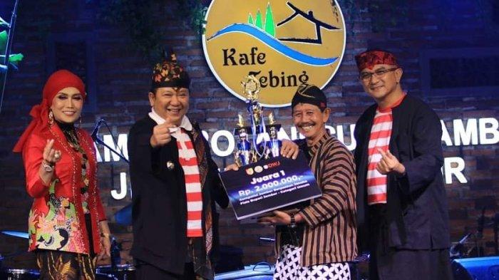 Pertama Kali Kompetisi Berpantun Jenaka Digelar di Jember , Perebutkan ...