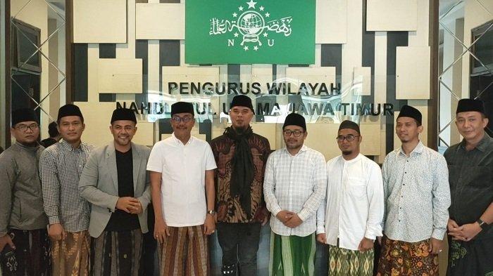 Ahmad Dhani Sowan ke PWNU Jatim, Ngopi Bersama Para Gus - tribunjatim ...