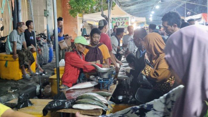 Pasar Bandeng Gresik, Sudah Ada Sejak Zaman Sunan Giri - tribunjatim ...
