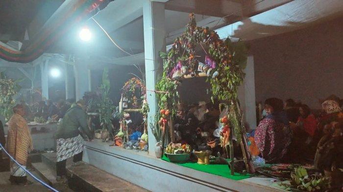 Upacara Yadnya Kasada Suku Tengger Gunung Bromo Digelar 21 dan 22 Juni ...