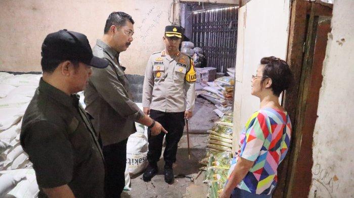 Pastikan Stok Beras di Situbondo Aman, Tim Gabungan Sidak Distributor ... Pastikan Stok Beras di Situbondo Aman, Tim Gabungan Sidak Distributor ...