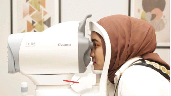 Vabella Widitiar Lakukan Lasik, Kini Minus 10 Sudah Jadi 0 ...