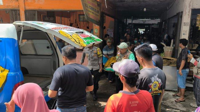 Pedagang Bakso Meninggal Dunia saat Belanja Bahan di Pasar Kencong ...