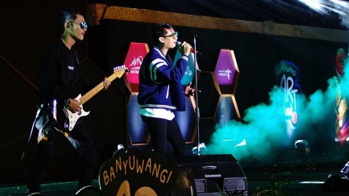 Penyanyi Muda Gilga Sahid Meriahkan Banyuwangi Art Week 2023 ...