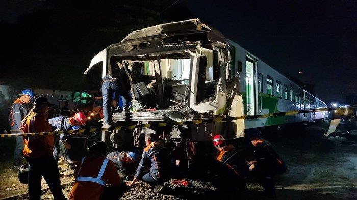 Asisten Masinis Meninggal dalam Kecelakaan Commuter Line Jenggala dan Truk Muat Kayu di Gresik ...