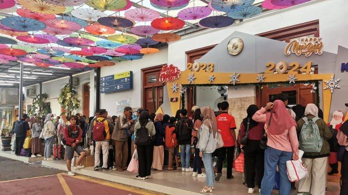 Siap-Siap Liburan, Tiket KA Libur Natal 2024 dan Tahun Baru 2025 Sudah Bisa Dipesan ...