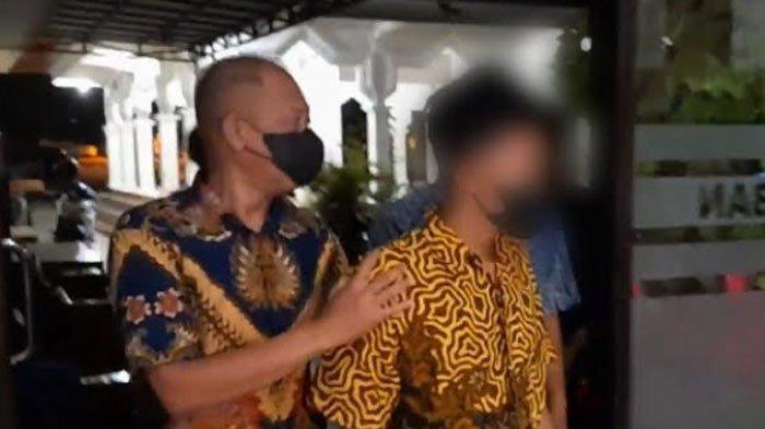 Siasat Guru Ngaji Beristri di Tuban Nodai Puluhan Kali 2 Muridnya ... Siasat Guru Ngaji Beristri di Tuban Nodai Puluhan Kali 2 Muridnya ...