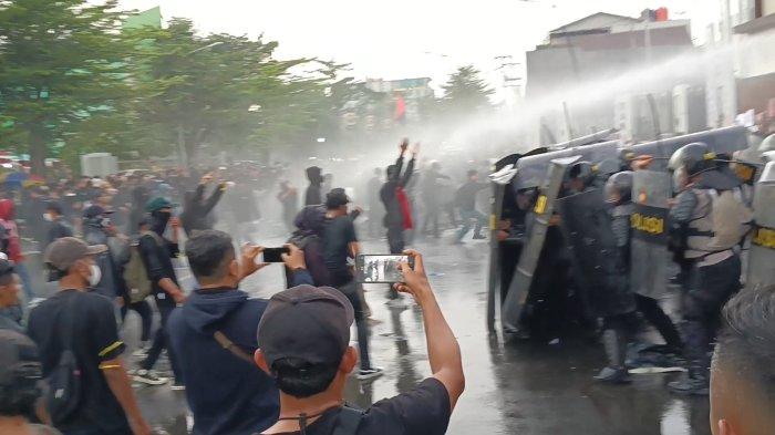 Demo Tolak UU TNI di Bojonegoro Ricuh, Dikabarkan 6 Orang Sempat Diamankan, Kapolres Membantah ...