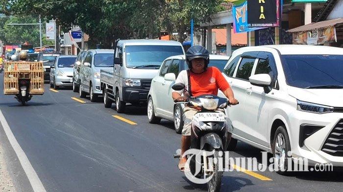 Arus Balik Libur Natal 2023 di Trenggalek, Antrean Kendaraan Mengular Lebih dari Satu Kilometer ...