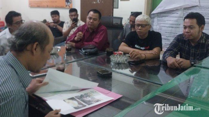 Baliho Subandi-Mimik Dirusak, Tim Pemenangan Lapor ke Bawaslu Sidoarjo ...