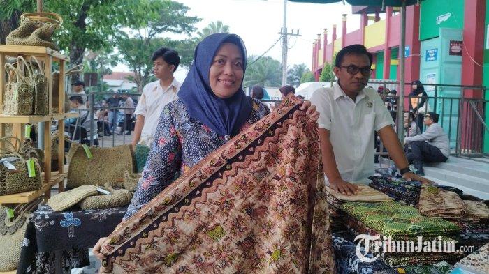 Produk UMKM Hiasi Laga Madura United vs Persib Bandung, Ada Batik Tulis ...