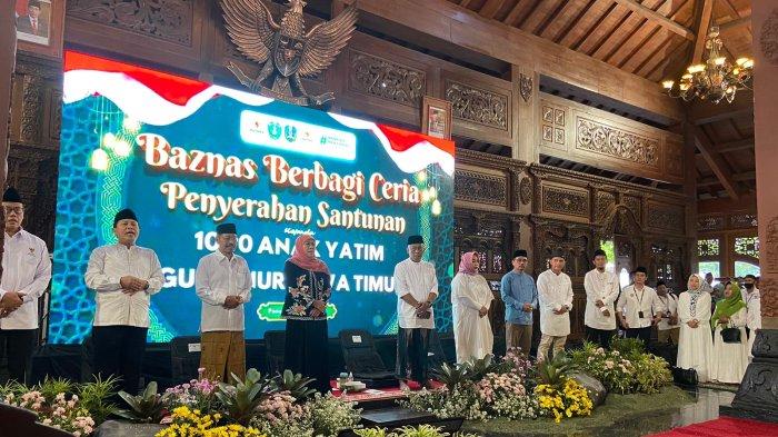 Bersama Baznas dan Gubernur Jatim, Bupati Ponorogo Santuni 1000 Anak Yatim di Bumi Reog ...