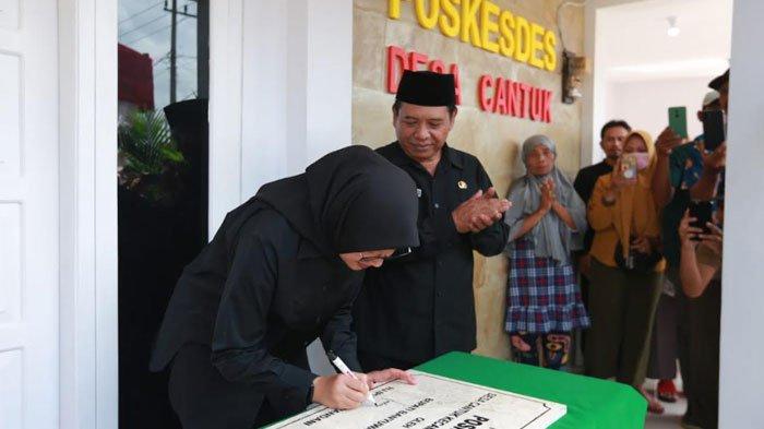 Bupati Ipuk Dorong Desa Punya Poskesdes, Deteksi Dini Kesehatan ... Bupati Ipuk Dorong Desa Punya Poskesdes, Deteksi Dini Kesehatan ...