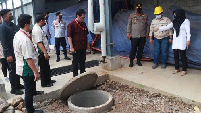 Cegah Banjir, Bupati Ikfina Tinjau Pembangunan Sumur Resapan Air di Kawasan Industri Ngoro ...
