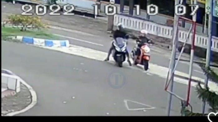 Bu Guru Jadi Korban Perbuatan Jahat Orang Asing di Depan Penginapan ...