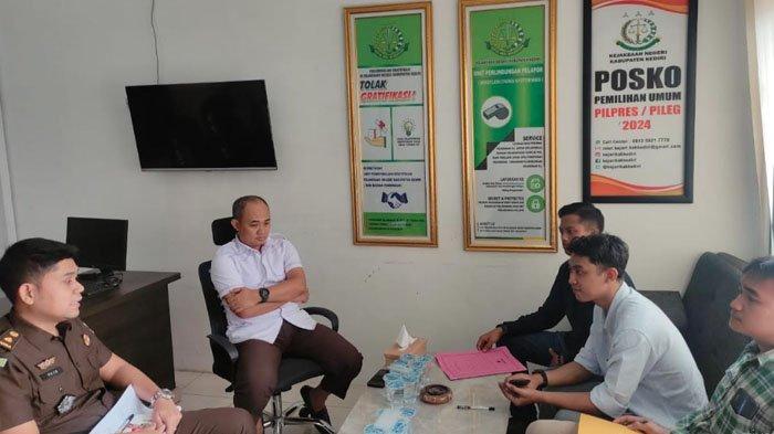 Mahasiswa di Kediri Datangi Kejari, Tuntut Penuntasan Dugaan Korupsi ...