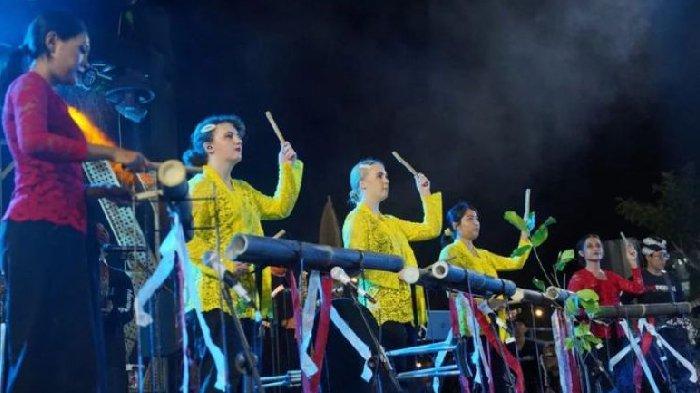 Masuk KEN Lagi, Festival Ronthek Pacitan 2024 Sukses Pukau Ribuan ...