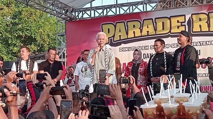 Kunjungi Ngawi, Ganjar Pranowo Puji Penampilan Seniman, Harap Budaya ...