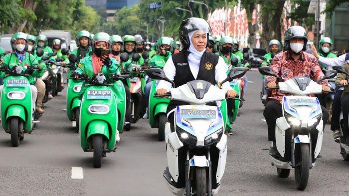 Wujudkan Ekosistem Transportasi Digital, Khofifah Terbitkan Kepgub Tarif Ojol dan Taksi Online ...