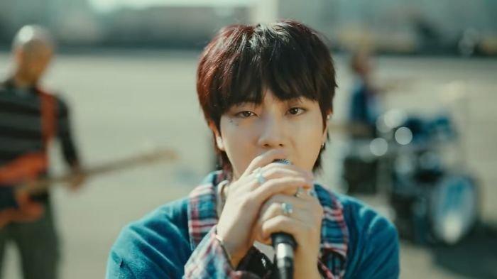 Lirik Lagu I'll Be There - Jin BTS dan Terjemahannya, Single Pra-rilis Album Solo 'Happy ...