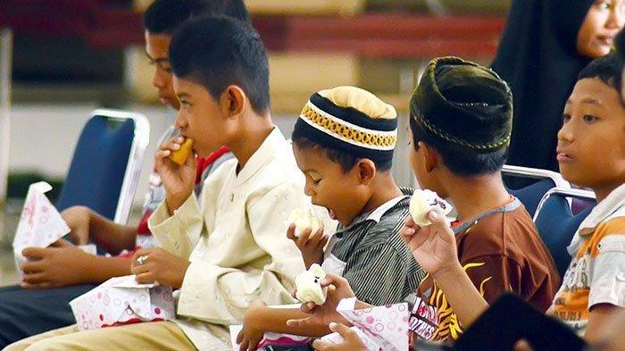 Niatnya Mau Berkah, Anak-anak Yatim Malah Dapat Santunan 'Semu', HP Ludes Berawal Undangan ...