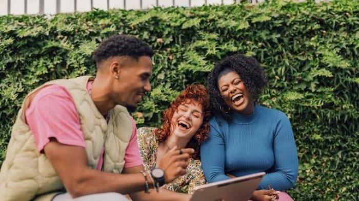 Arti Kata Curcol dalam Bahasa Gaul yang Sudah Populer Sejak Awal Tahun ...