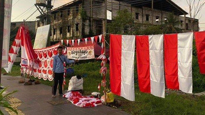 Nekat Merantau Tempuh 52 Jam Demi Jualan Bendera Agustusan, Iwan ...