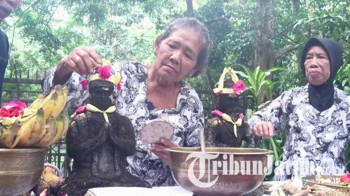 Upacara Adat Ulur-ulur di Telaga Buret Tulungagung Kembali Digelar ...