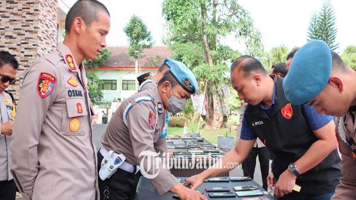 HP Anggota Polres Batu dari Perwira hingga Bintara Diperiksa, Cegah Aplikasi Judi Online ...