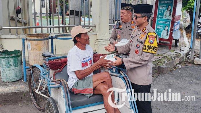 Momen Ramadan 2025, Polres Trenggalek Bagi-bagi Takjil untuk Tukang Becak hingga Santuni Anak ...